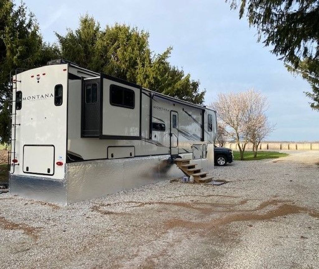 2021 Keystone Montana High Country 373RD - National Vehicle