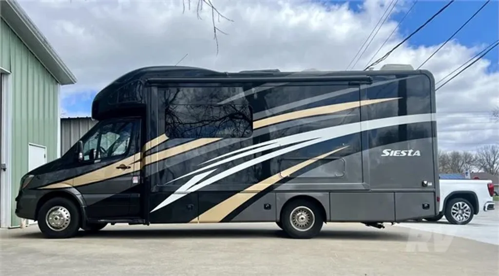 2020 Thor Motor Coach Siesta Sprinter 24MB - National Vehicle