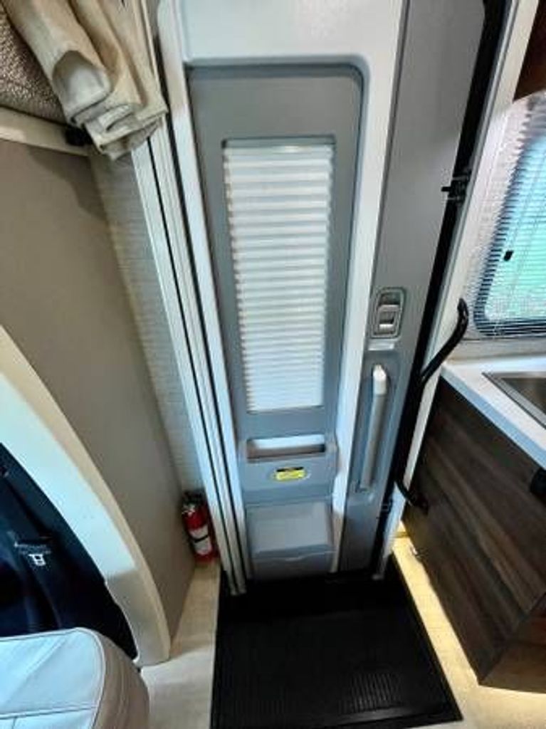 2020 Winnebago View 24V - National Vehicle