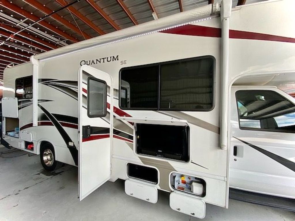 2019 Thor Motor Coach Quantum 31PD - National Vehicle