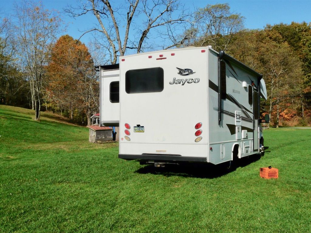 2017 Jayco Melbourne 24L - National Vehicle