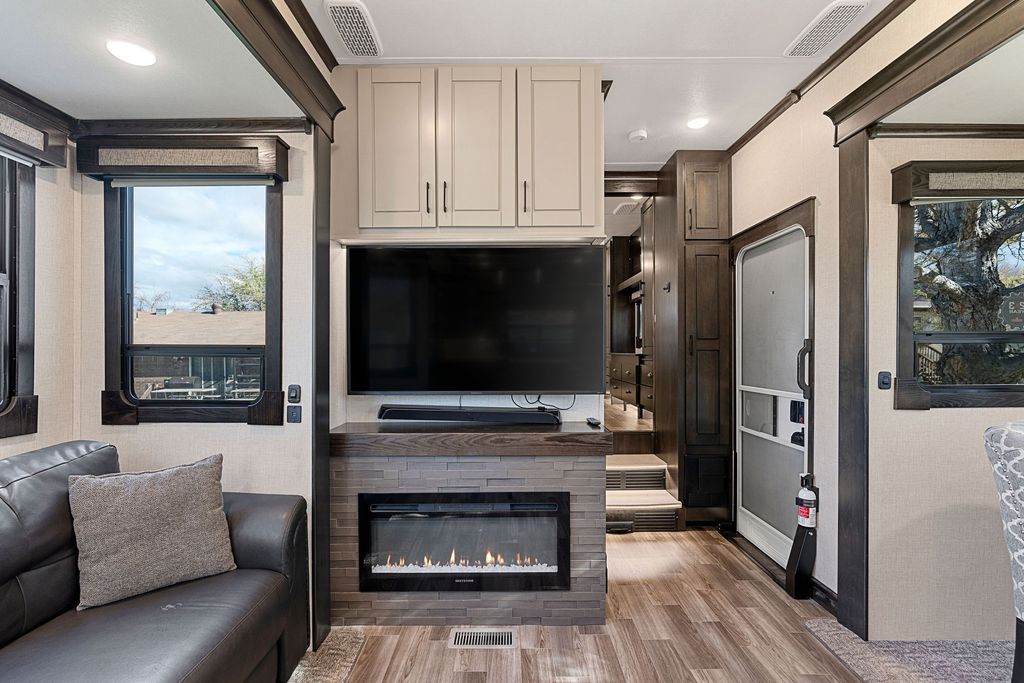 2020 Redwood RV 5th Wheel 4001 LK - National Vehicle