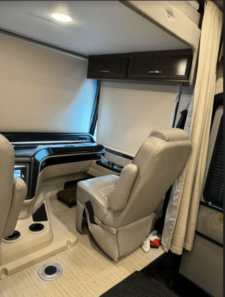 2021 Entegra Coach Vision XL 36A - National Vehicle