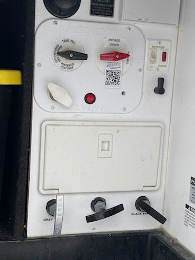 2015 Grand Design Reflection 303RLS - National Vehicle