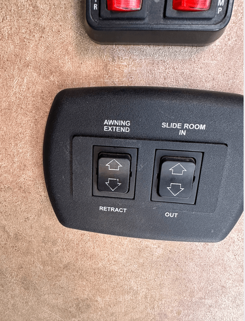 2014 Forest River Cherokee Vengeance 377V - National Vehicle