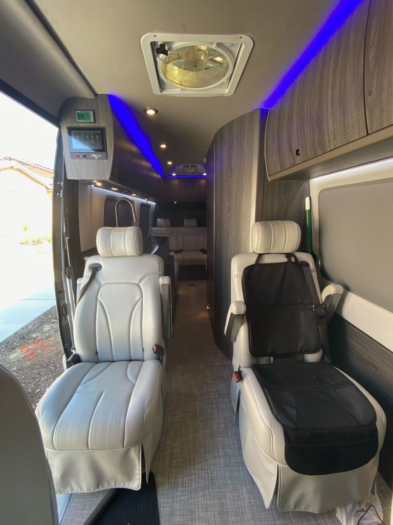 2021 Grech RV Strada-ion 3500XD 170 EXT - National Vehicle