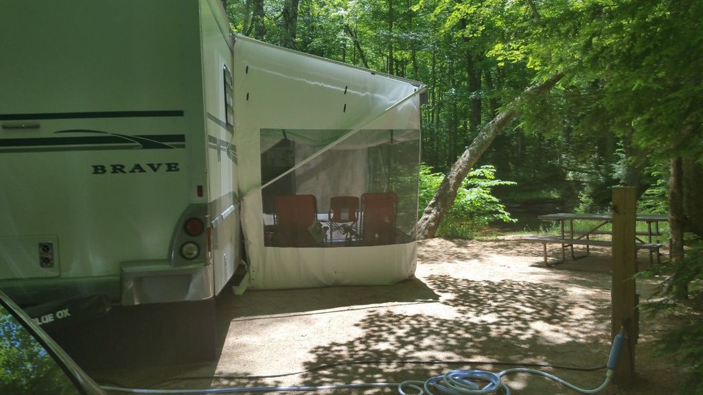 2004 Winnebago Brave 30W - National Vehicle