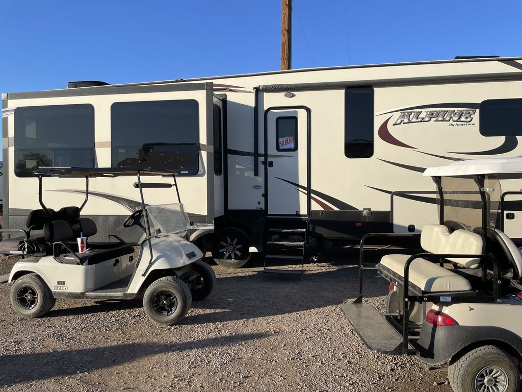 2015 Keystone Alpine 3511RE - National Vehicle