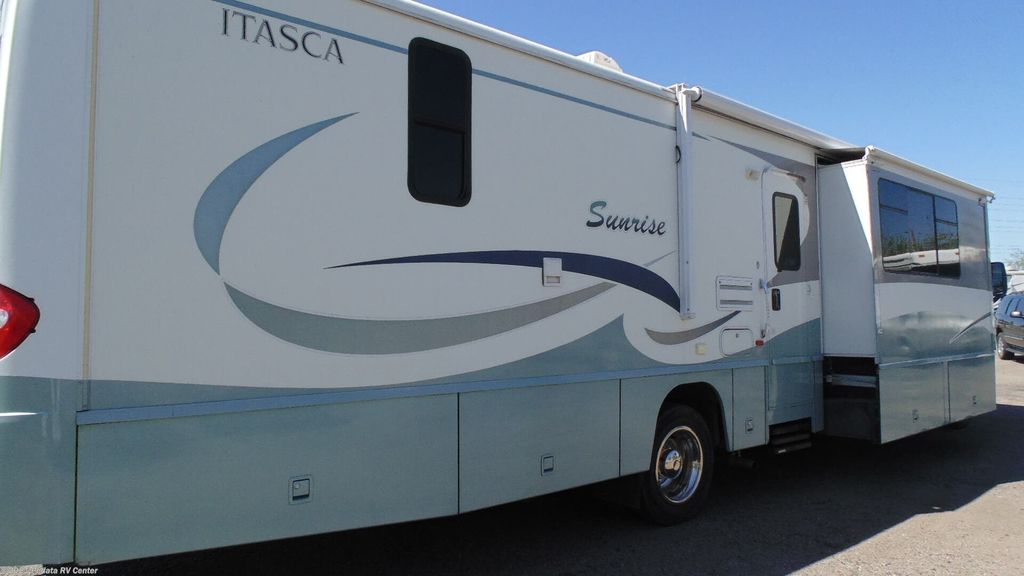2005 Itasca Sunrise - National Vehicle