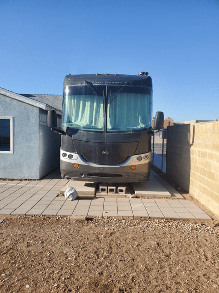 2005 Coachmen Cross Country SE 372DS - National Vehicle