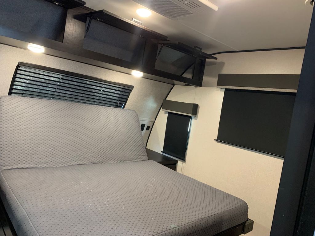 2021 Highland Ridge Mesa Ridge XLT 364BHS - National Vehicle