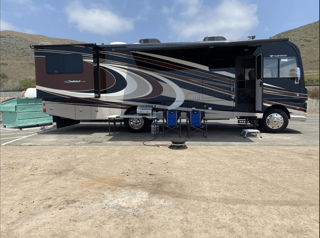2017 Fleetwood Southwind 34A - National Vehicle