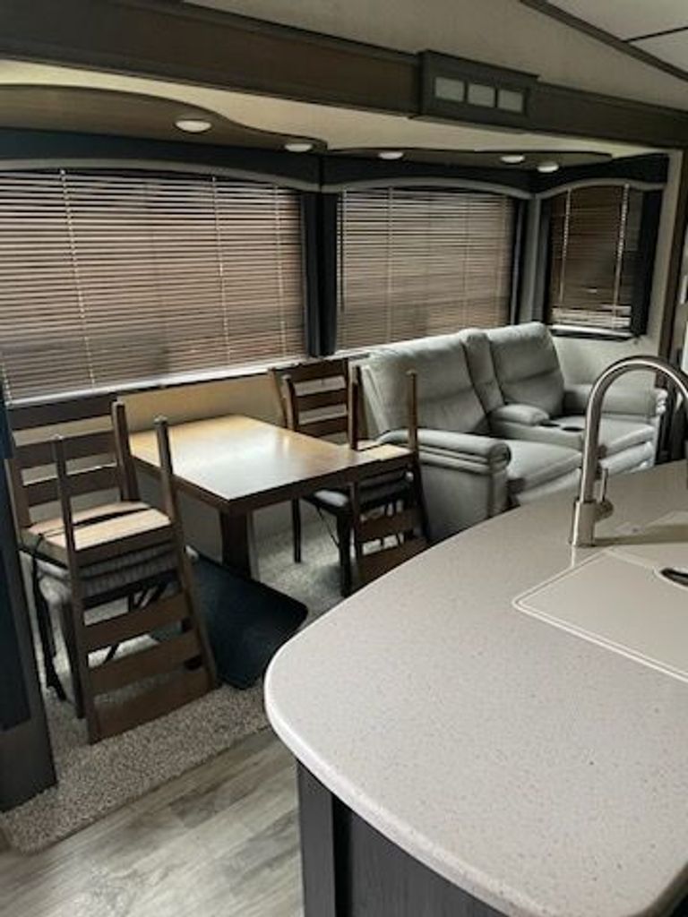 2019 Keystone Cougar 315RLS - National Vehicle