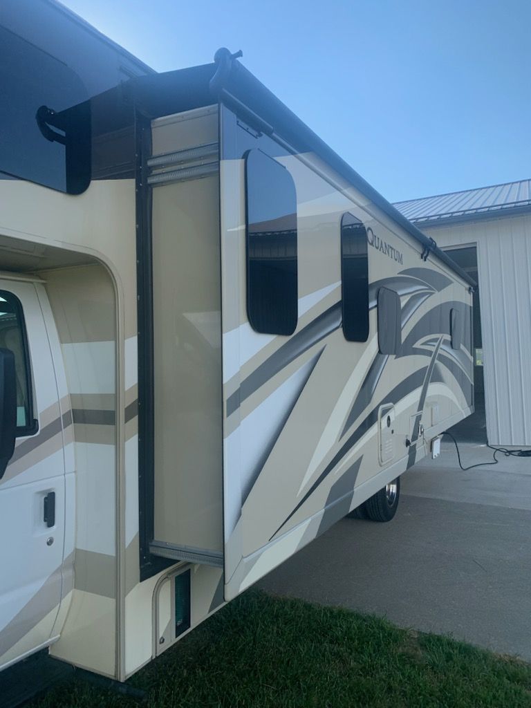 2019 Thor Motor Coach Quantum WS31 - National Vehicle