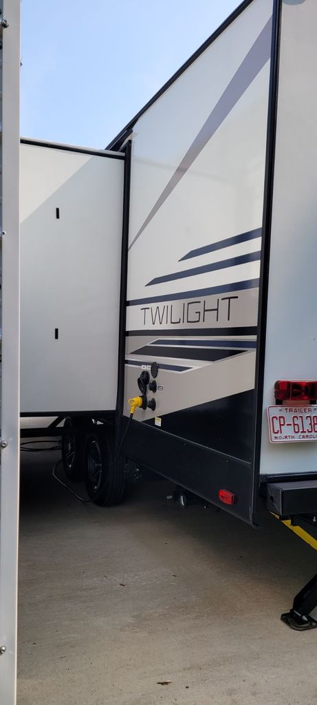2022 Cruiser RV Twilight Signature 2100 - National Vehicle