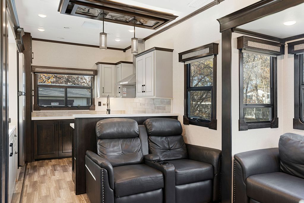 2020 Redwood RV 5th Wheel 4001 LK - National Vehicle