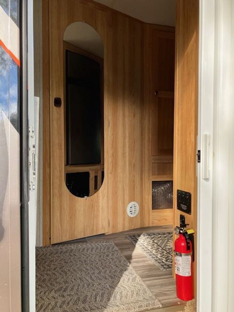 2020 Phoenix Cruiser Motorhome Phoenix TRX - National Vehicle