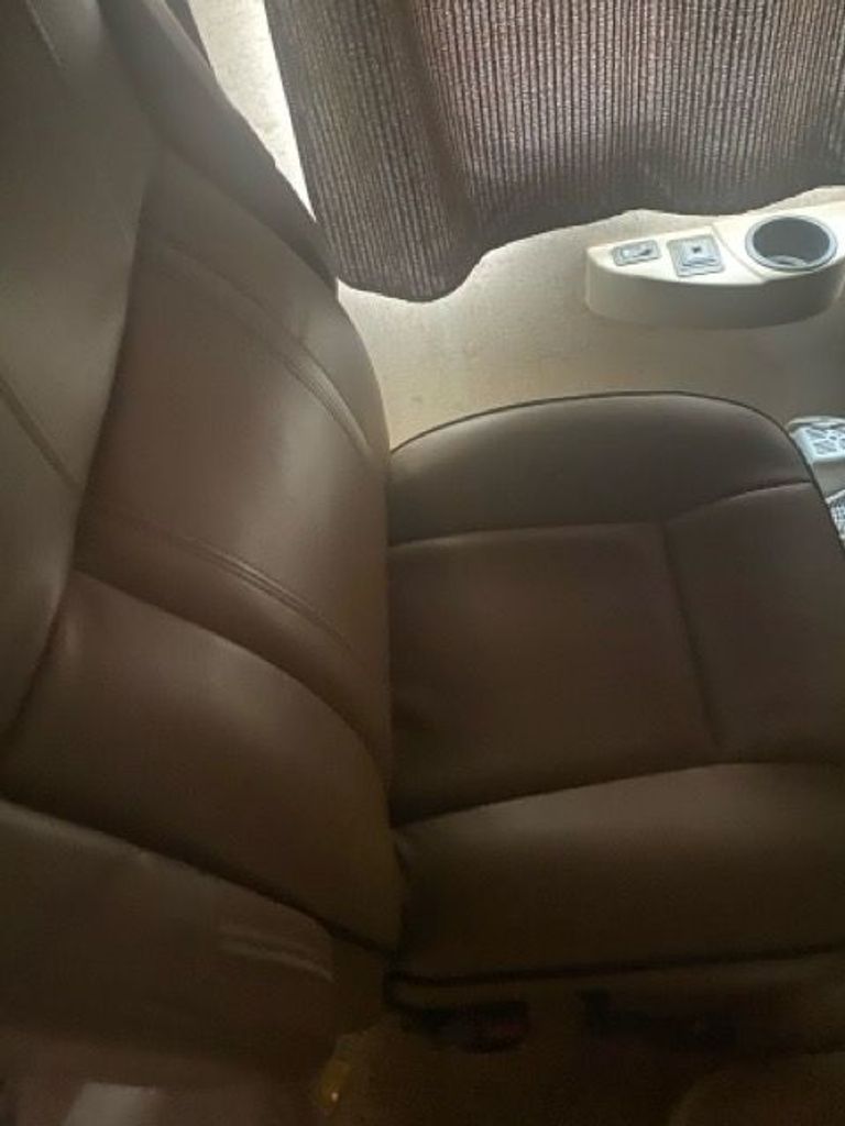 2016 Winnebago Vista LX 30T - National Vehicle