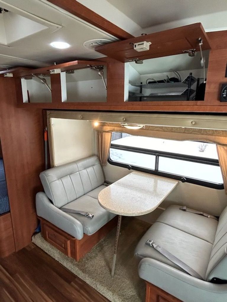 2015 Coach House Platinum II 241-XL - National Vehicle