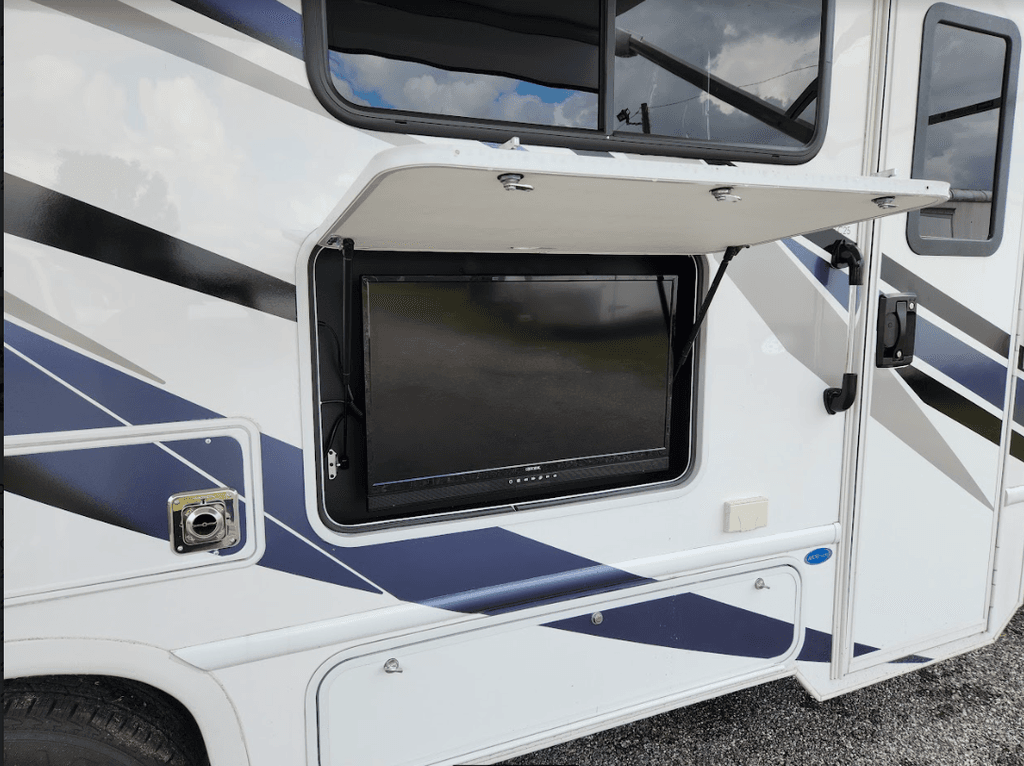 2022 Thor Motor Coach Quantum LC25 - National Vehicle