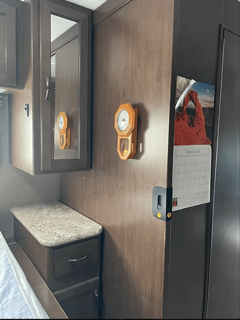 2017 Thor Motor Coach Freedom Elite 30FE - National Vehicle