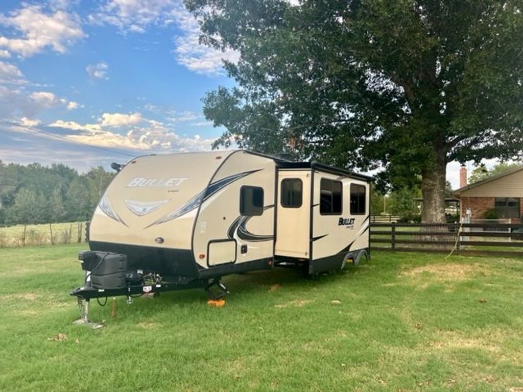 2018 Keystone Bullet Ultra Lite 272BHS - National Vehicle