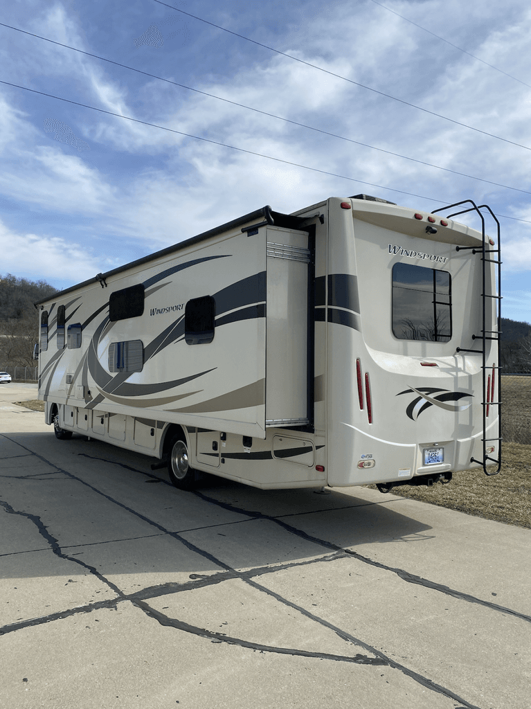 2015 Thor Motor Coach Windsport 34J - National Vehicle
