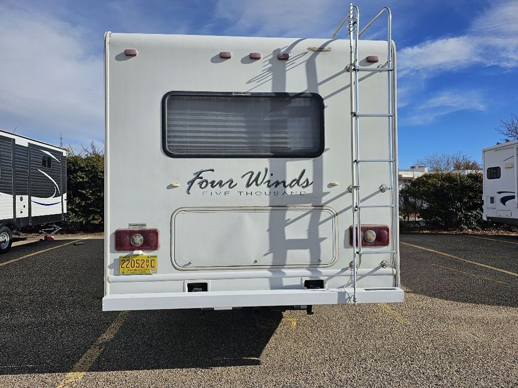 2008 Four Winds 5000 28A - National Vehicle