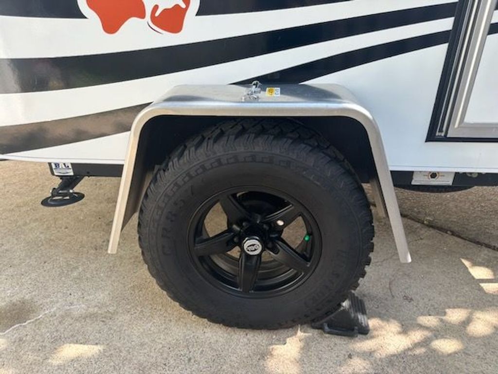 2017 NuCamp T@G XL Outback - National Vehicle