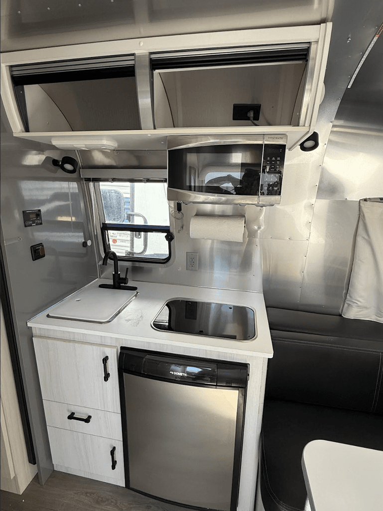2019 Airstream Sport 16 Bambi - National Vehicle