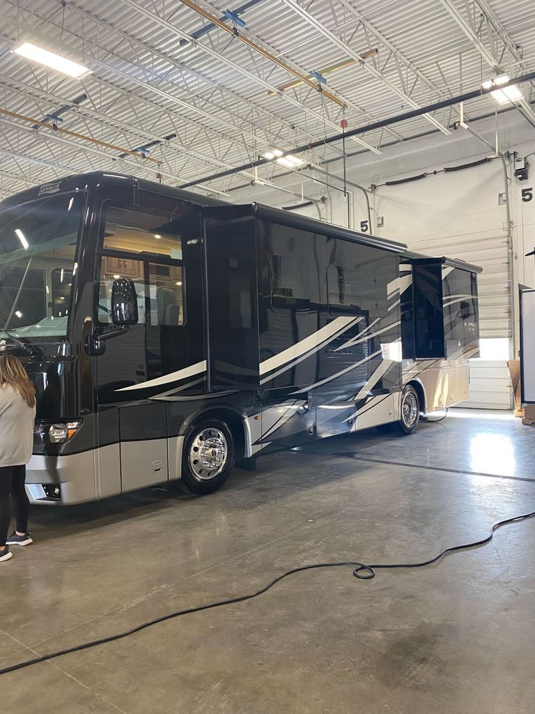 2021 Newmar Kountry Star 3412 - National Vehicle