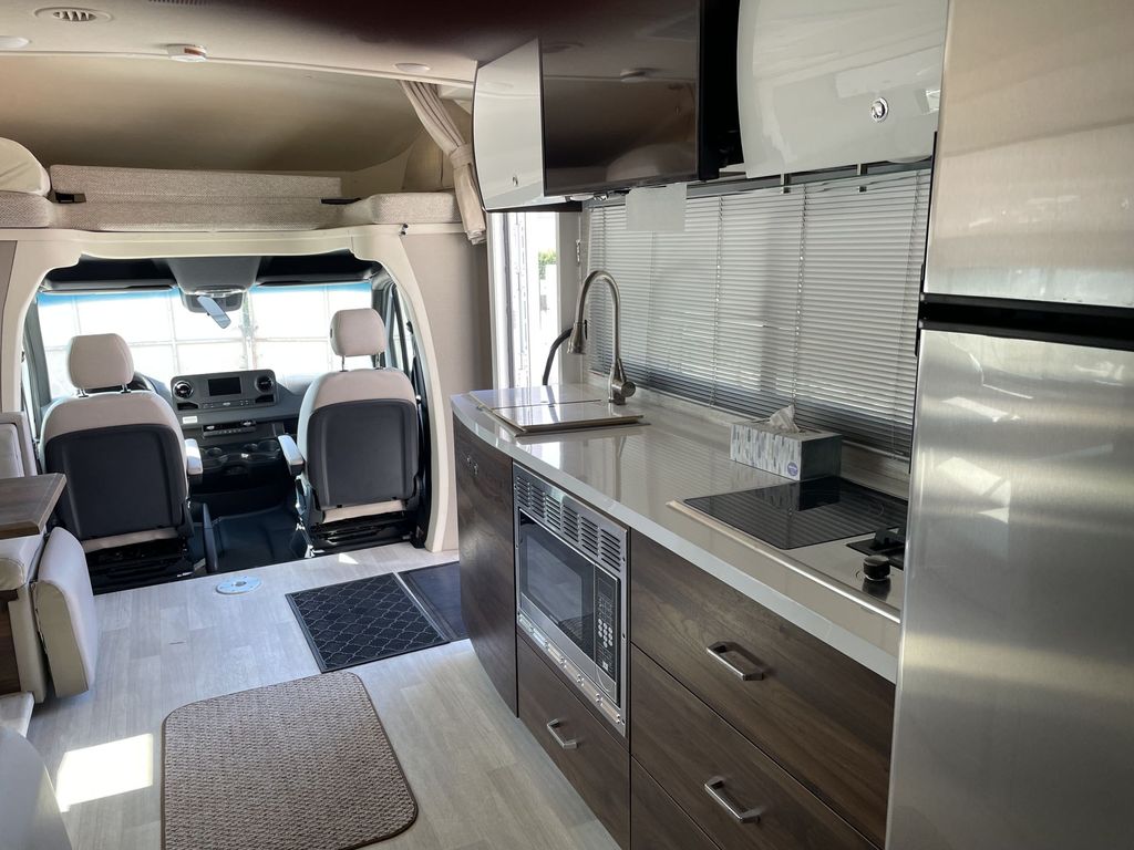 2021 Winnebago View 24D - National Vehicle