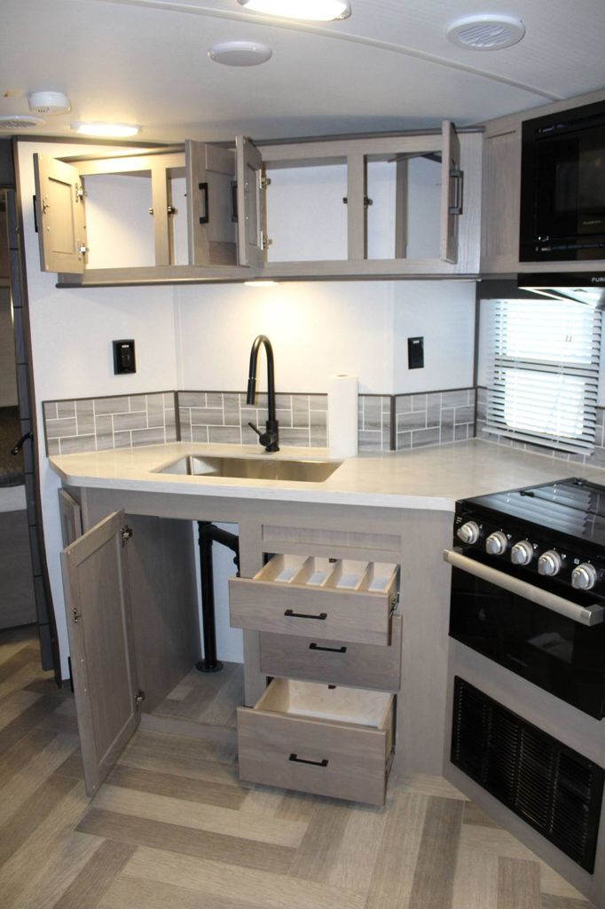 2021 Cruiser RV Twilight Signature 2620 - National Vehicle