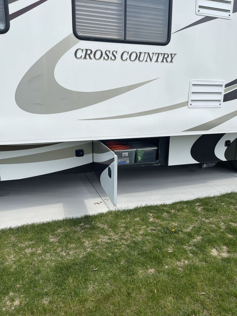 2008 Coachmen Cross Country 383FWS - National Vehicle