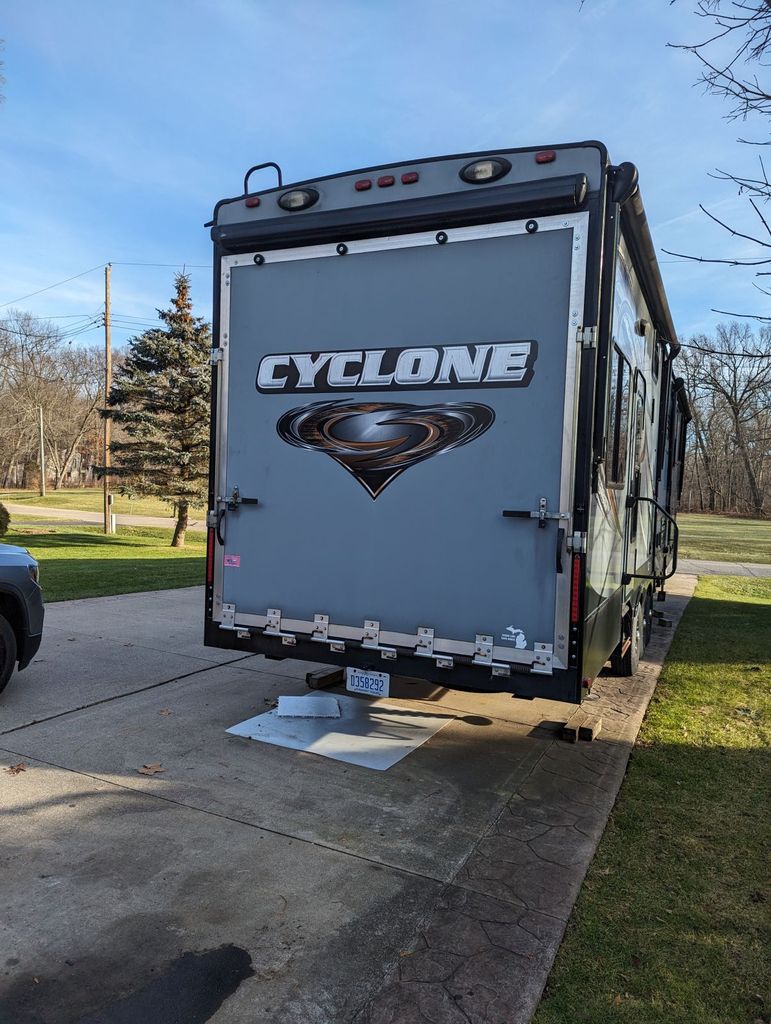 2016 Heartland Cyclone 4114 - National Vehicle