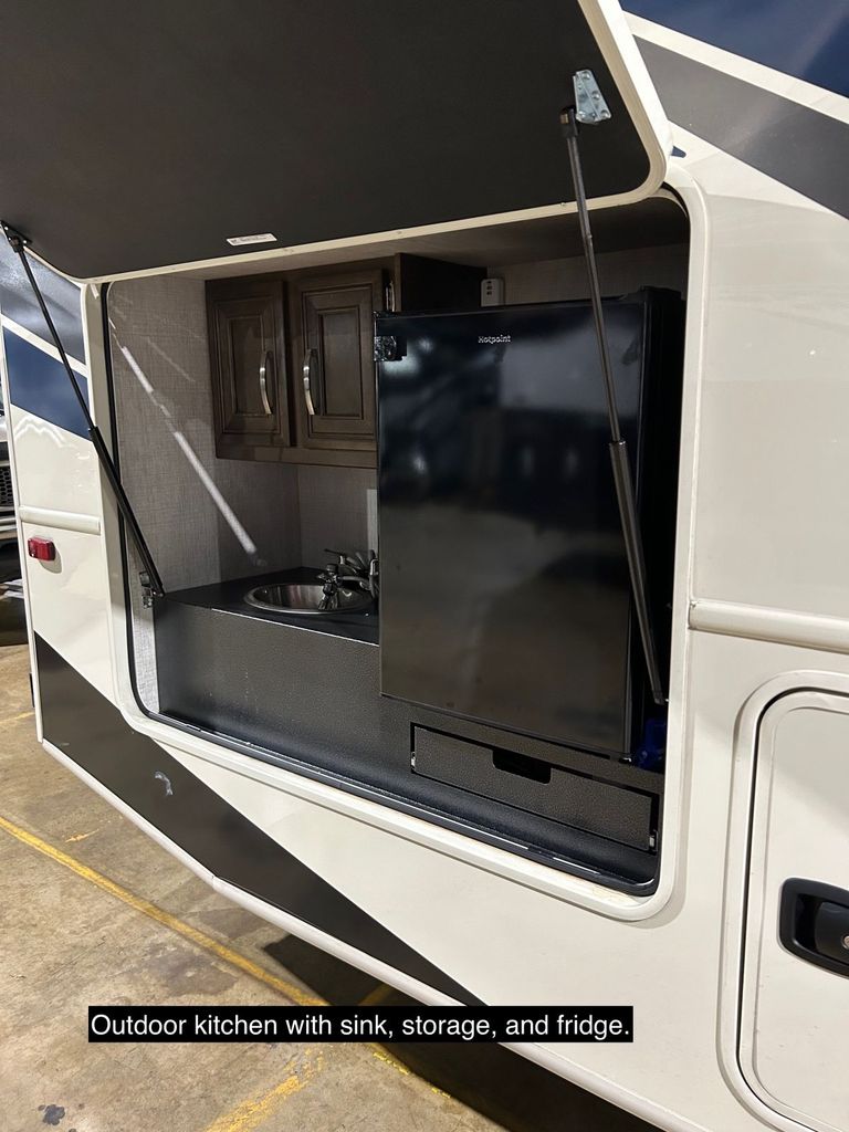 2021 Entegra Coach Vision 29S - National Vehicle