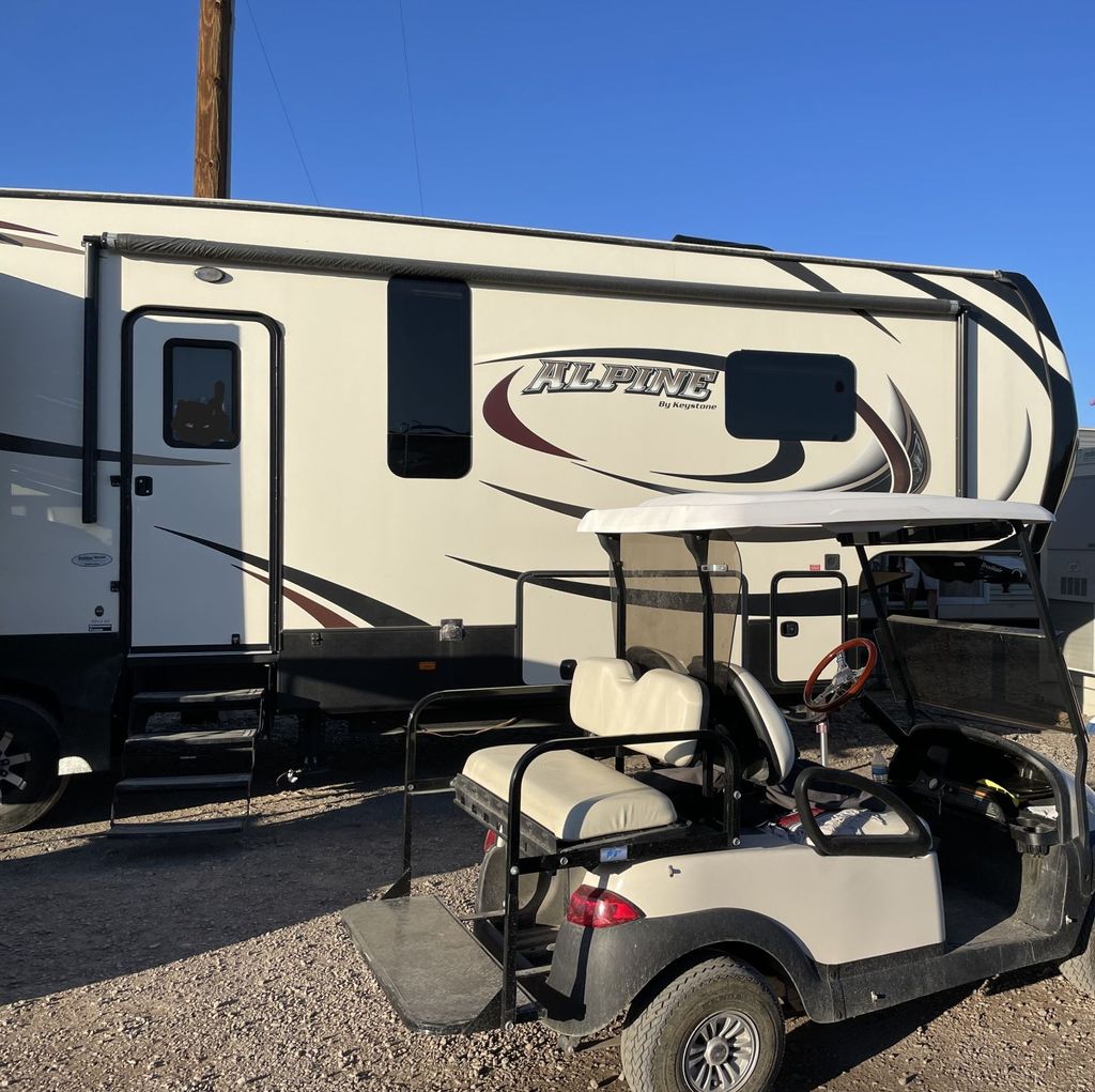 2015 Keystone Alpine 3511RE - National Vehicle