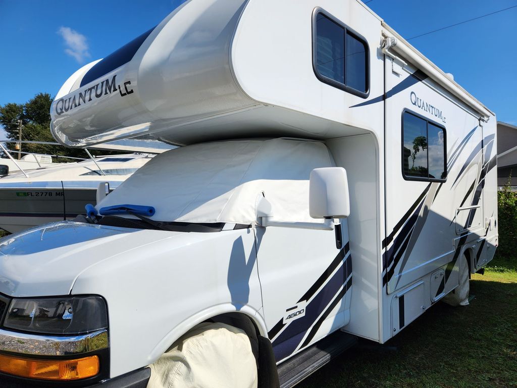 2022 Thor Motor Coach Quantum LC25 - National Vehicle