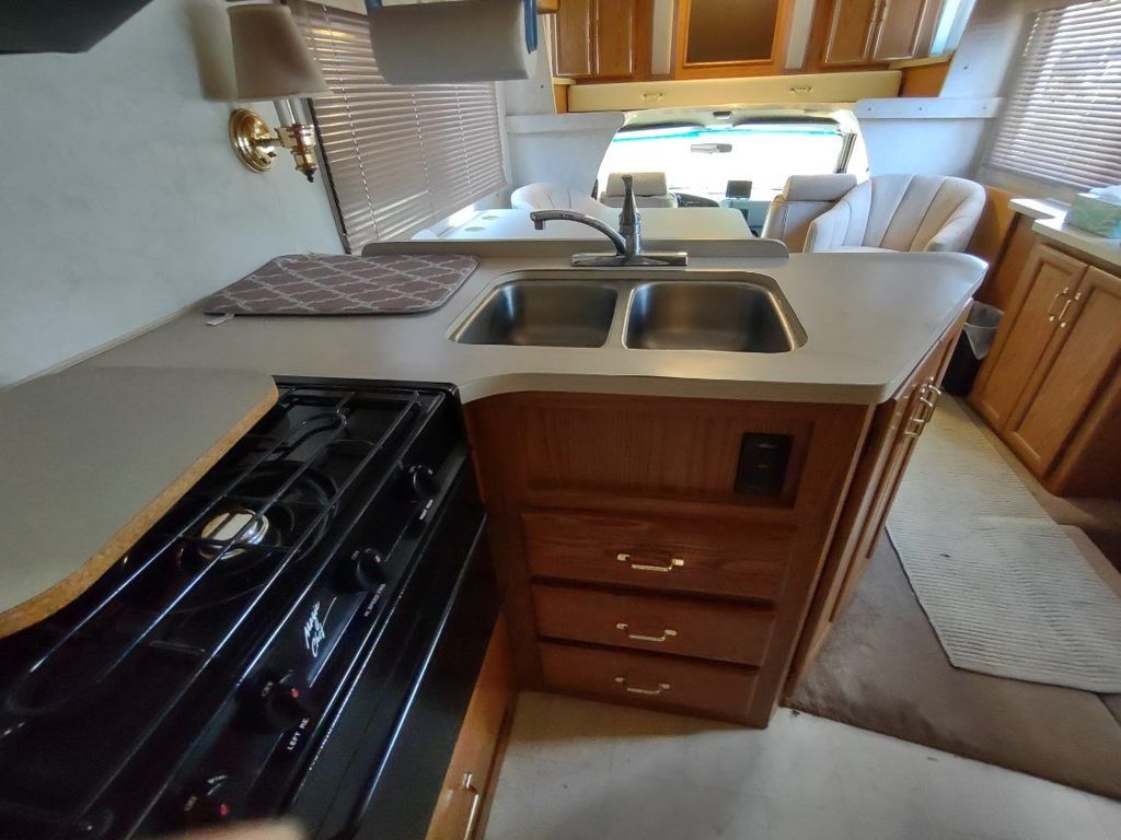 1996 Itasca Sundancer 29U - National Vehicle