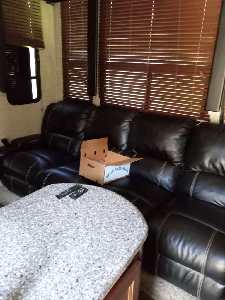 2015 Keystone Fuzion 325 - National Vehicle