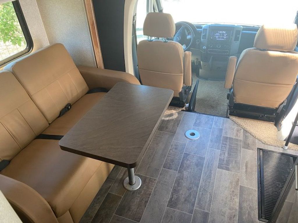 2018 Winnebago Itasca Navion 24V - National Vehicle