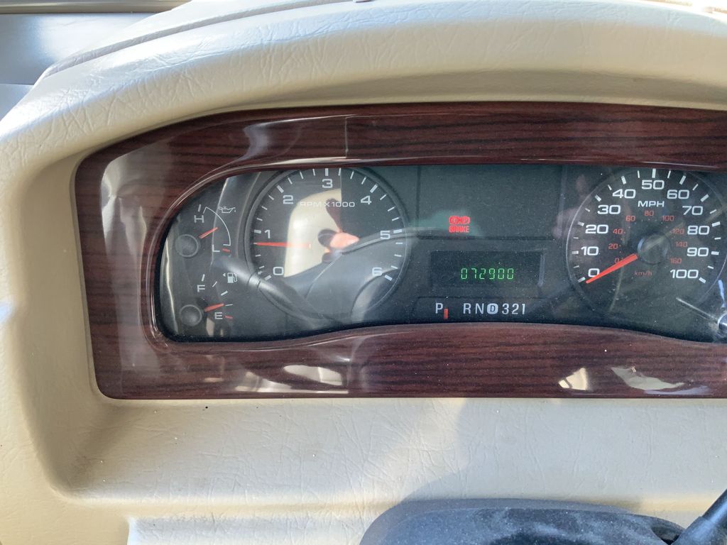 2006 Fleetwood Bounder 32W - National Vehicle