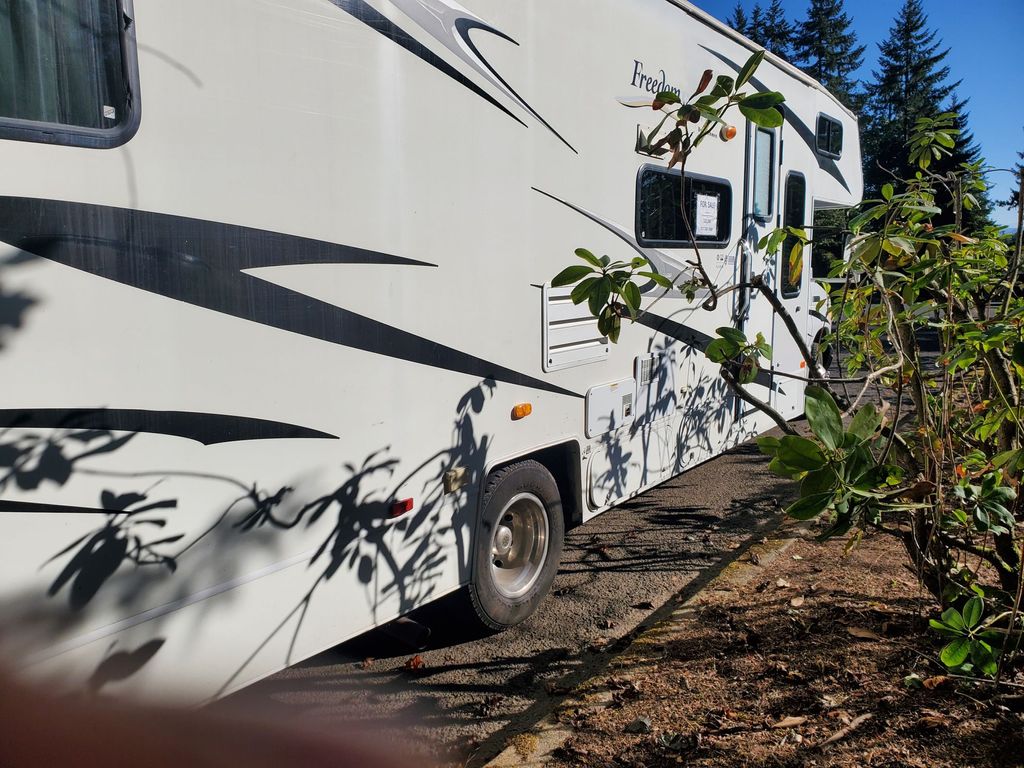 2007 Coachmen Freedom Express 31SS - National Vehicle