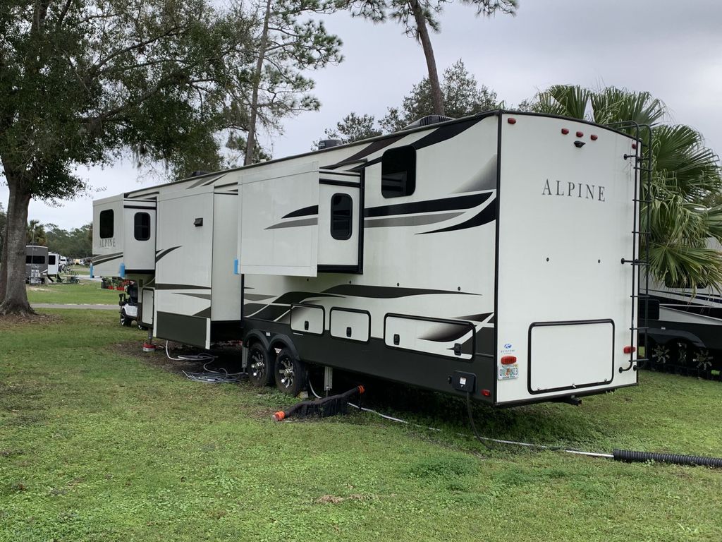 2021 Keystone Alpine 3700FL - National Vehicle