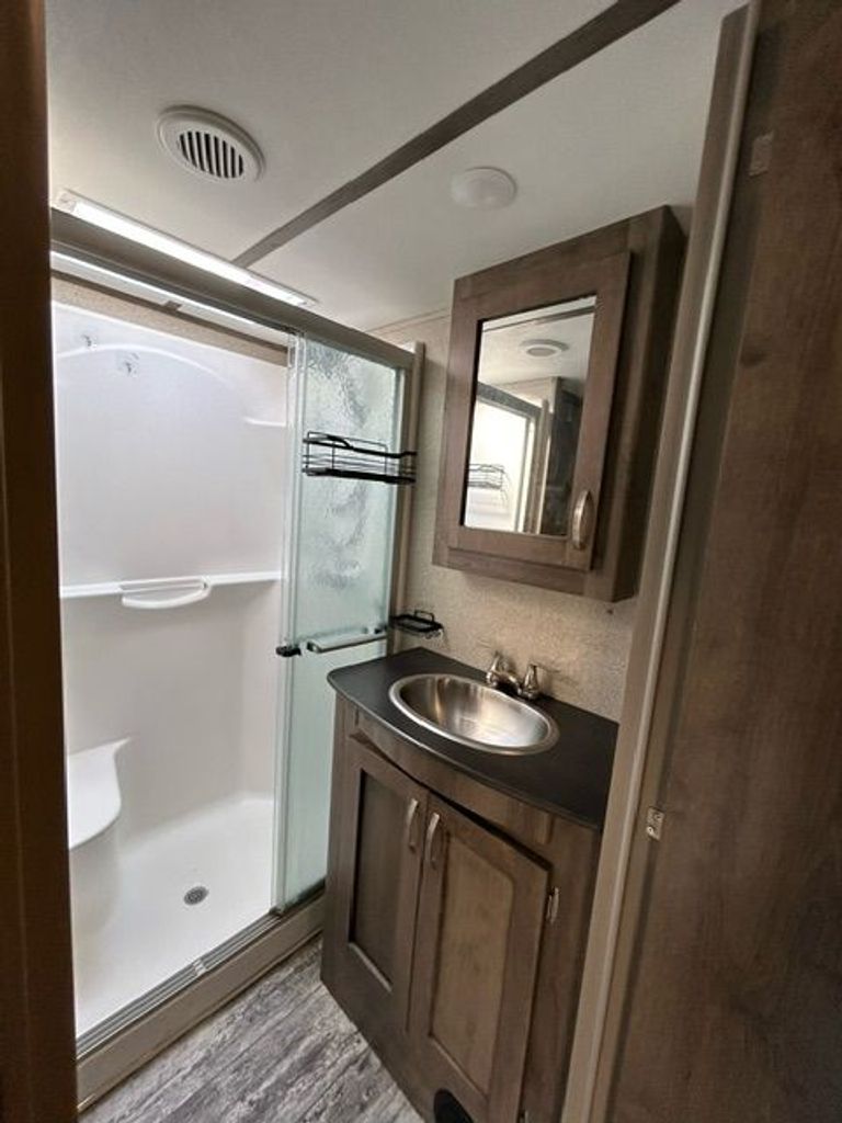 2020 Keystone Sprinter Limited 3531FWDEN - National Vehicle