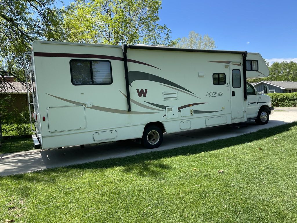 2008 Winnebago Access 31C - National Vehicle