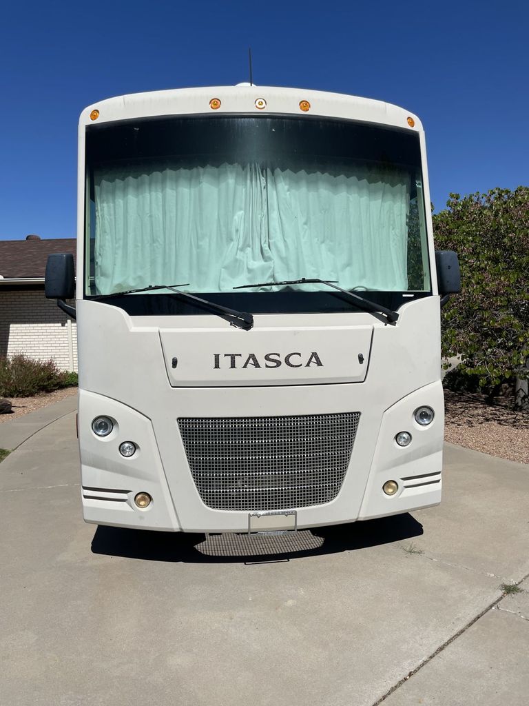 2015 Itasca Sunstar 26HE - National Vehicle