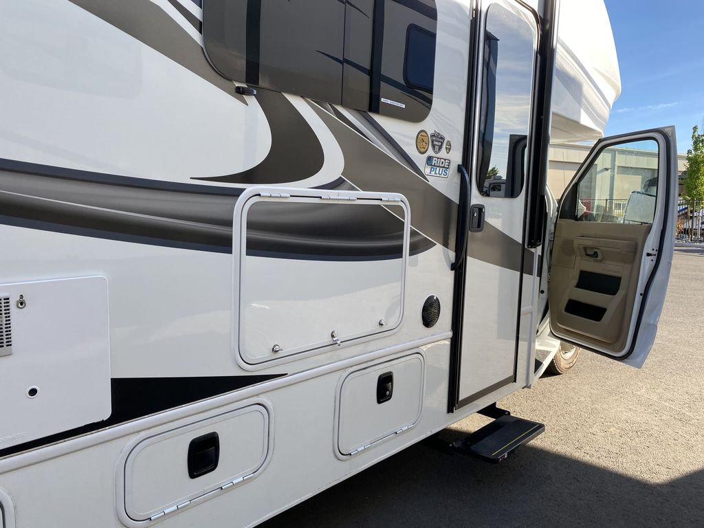 2019 Jayco Greyhawk Prestige 29MVP - National Vehicle