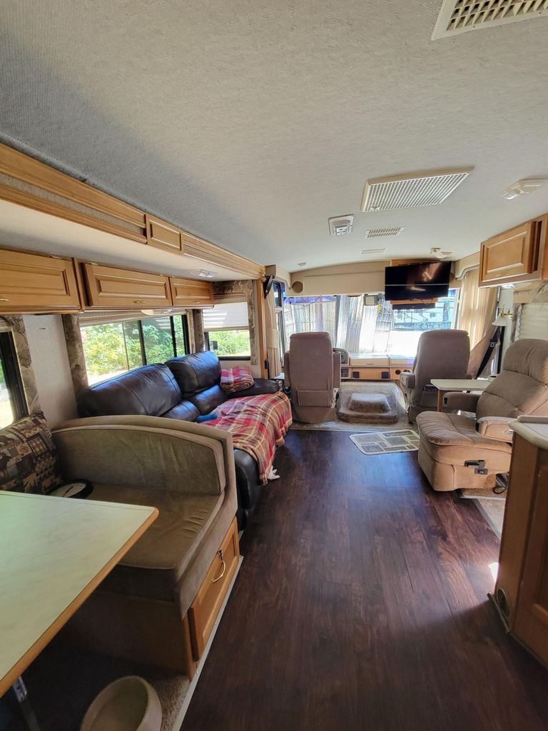 1999 Fleetwood Southwind 32V - National Vehicle
