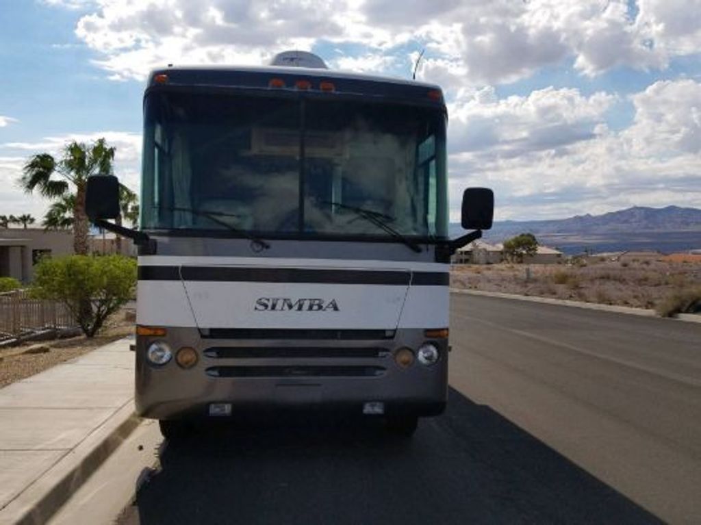 2005 Safari Simba 33PBD - National Vehicle